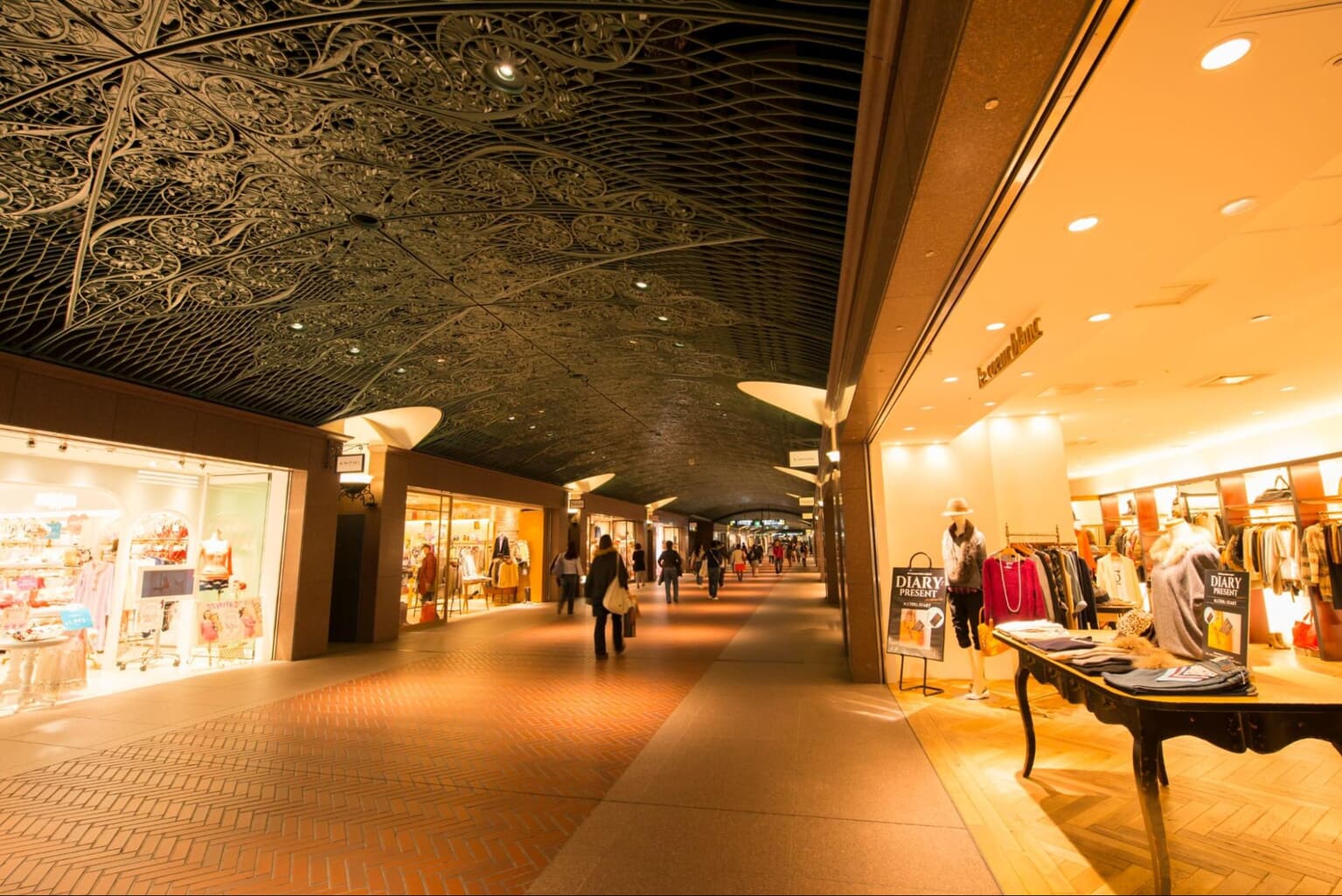 This Tenjin Underground Shopping Street Takes You to Europe | Tokyo ...