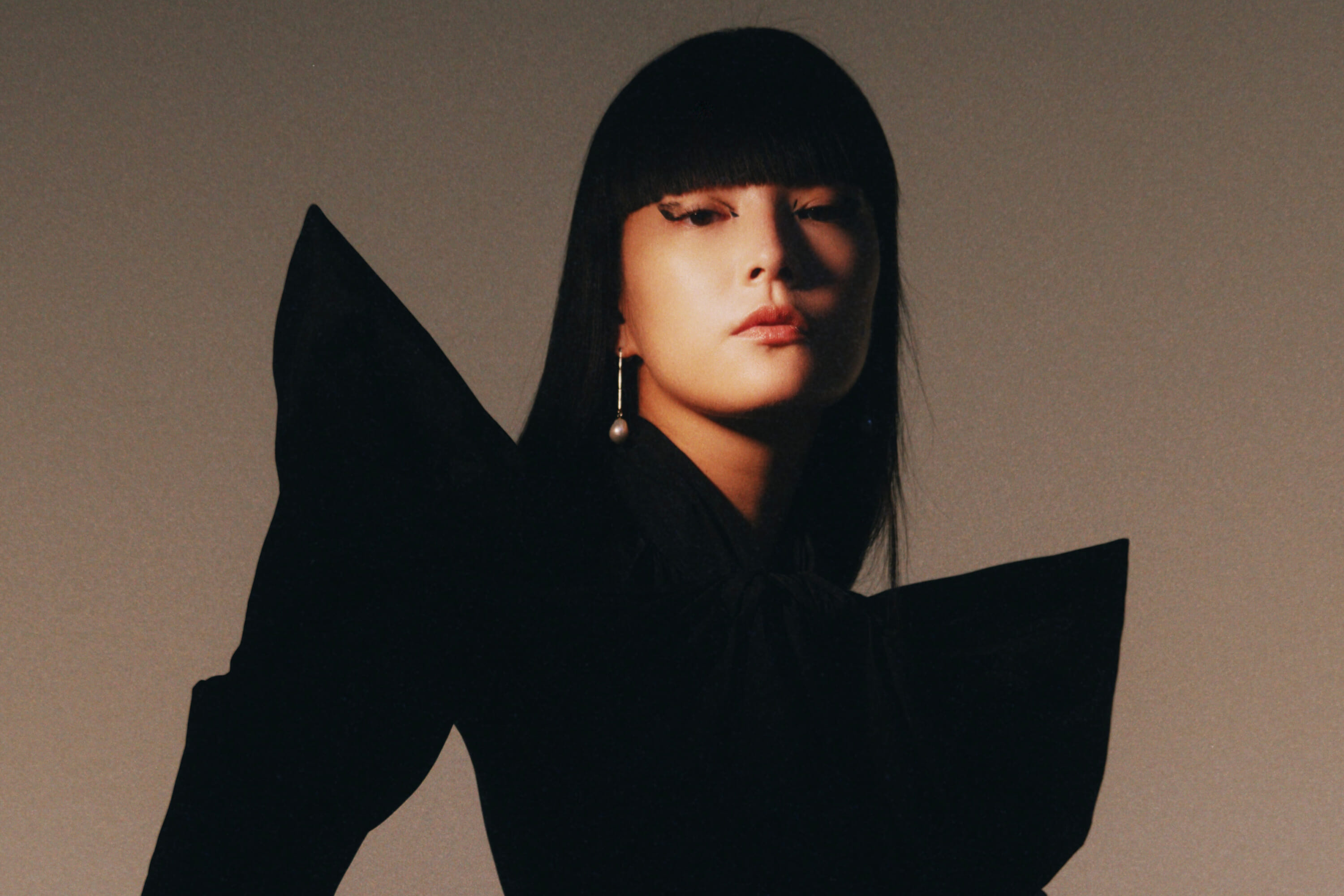 Kozue Akimoto: Self-Styled