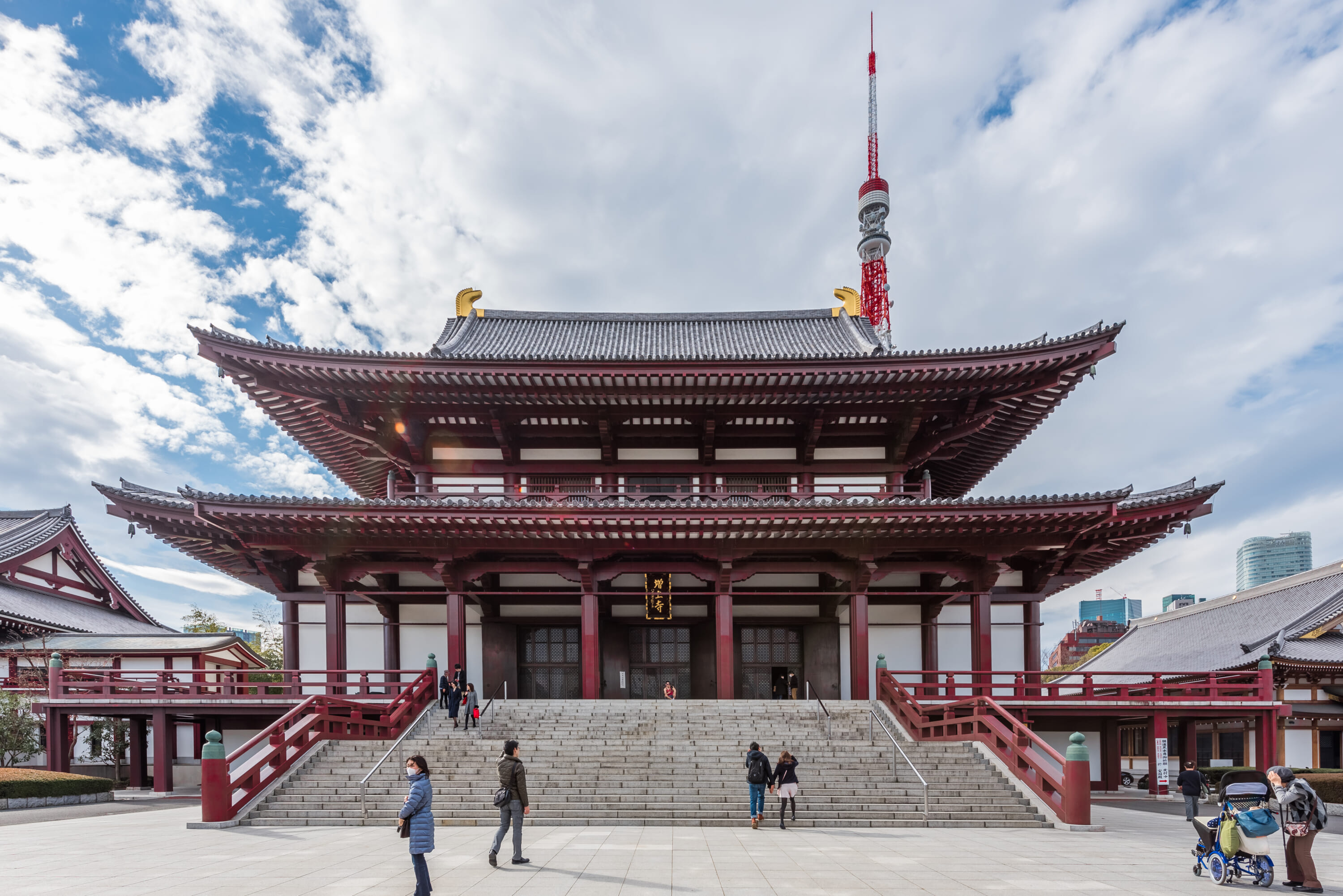 7 Alternative Tokyo Temples for Hatsumode (That Aren’t Senso-ji)