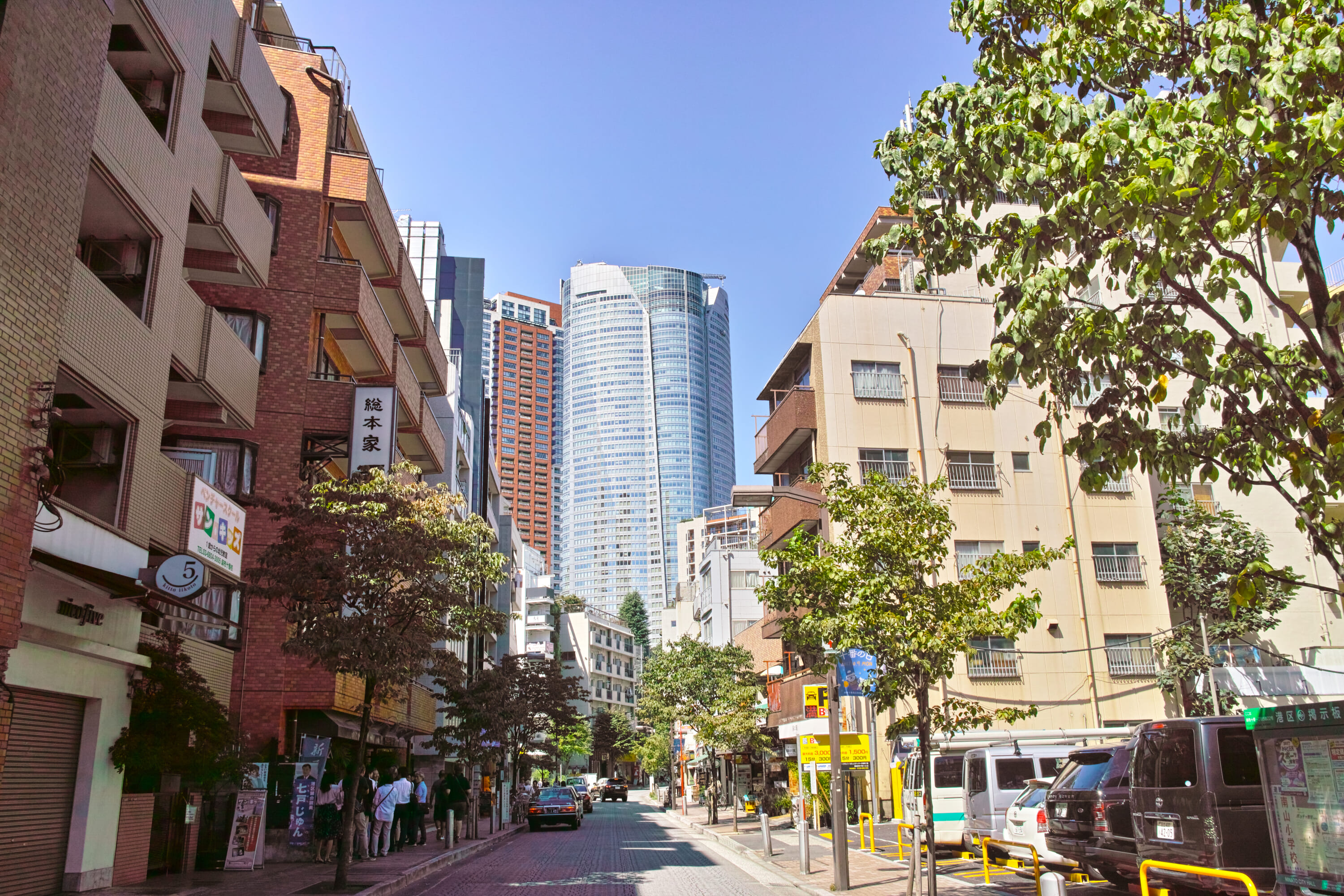 Azabu Juban Guide: Tokyo's Romantic, International Shopping District